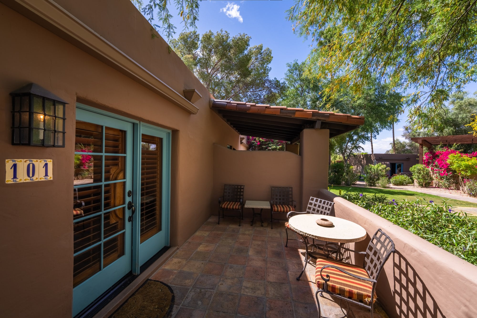 Stay – The Hermosa Inn