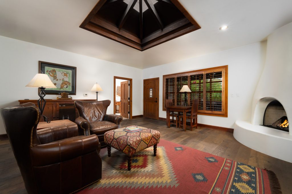 Stay – The Hermosa Inn